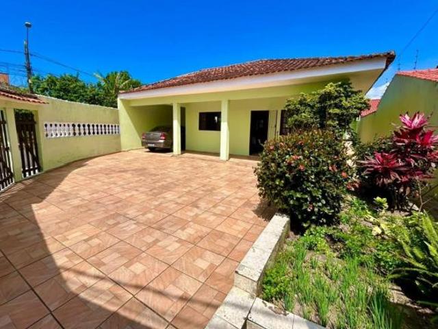 Casa para Venda em Peruíbe, Belmira Novaes, 3 dormitórios, 1 suíte, 1 banheiro, 4 vagas