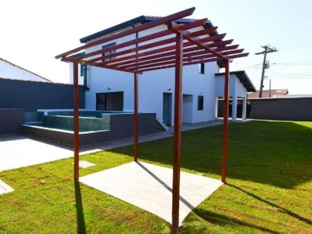 Casa para Venda em Peruíbe, Estancia dos Eucaliptos, 3 dormitórios, 2 suítes, 4 banheiros, 3 vagas