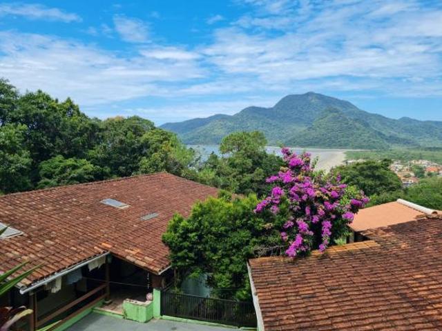 Casa para Venda em Peruíbe, Guaraú, 3 dormitórios, 2 suítes, 2 banheiros, 8 vagas