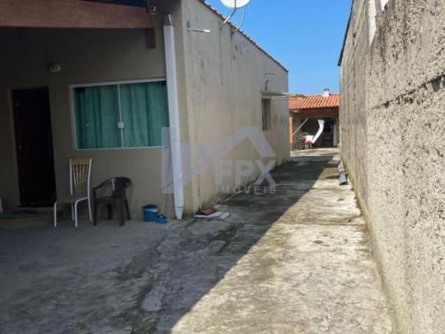 Casa para Venda em Peruíbe, Jardim Caraguava, 3 dormitórios, 2 banheiros, 3 vagas