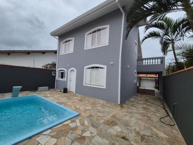 Casa para Venda em Peruíbe, Jardim Icaraíba, 3 dormitórios, 1 suíte, 1 banheiro, 3 vagas