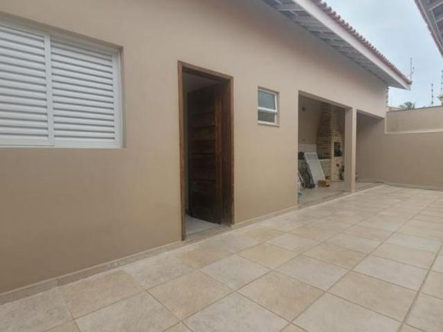 Casa para Venda em Peruíbe, Josedy, 3 dormitórios, 1 suíte, 3 banheiros, 3 vagas
