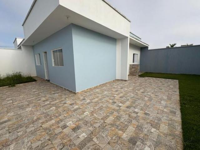 Casa para Venda em Peruíbe, Maria Helena Novaes, 2 dormitórios, 1 suíte, 1 banheiro, 6 vagas