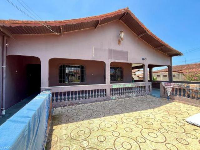 Casa para Venda em Peruíbe, Nova Peruíbe, 3 dormitórios, 1 suíte, 2 banheiros, 6 vagas