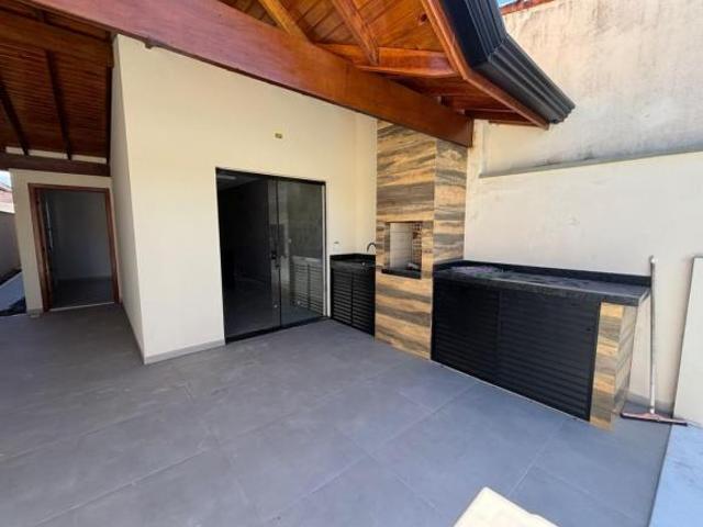 Casa para Venda em Peruíbe, Nova Peruibe, 2 dormitórios, 1 suíte, 2 banheiros, 2 vagas