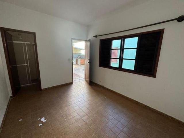 Casa para Venda em Peruíbe, São João Batista, 2 dormitórios, 1 suíte, 1 banheiro, 4 vagas
