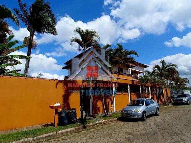 Casa para Venda em Peruíbe, Stella Maris, 5 dormitórios, 1 suíte, 4 banheiros, 5 vagas