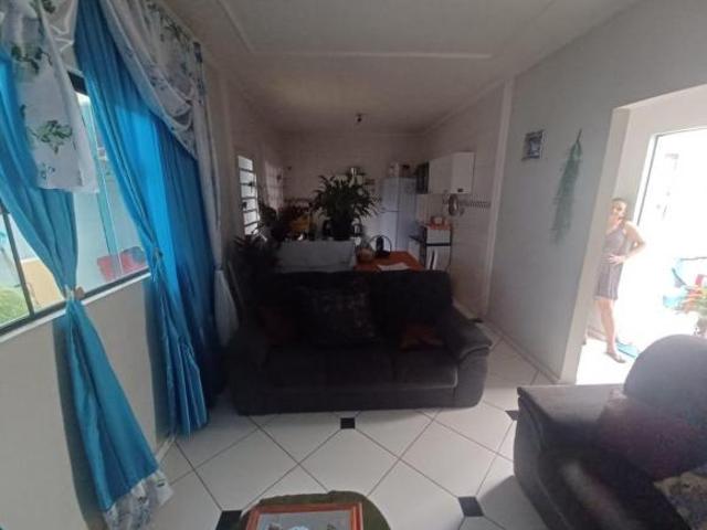 Casa para venda em Piazza Di Roma de 60.50m² com 2 Quartos, 1 Suite e 2 Garagens