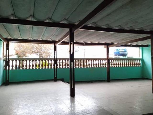 Casa para venda em Picanço de 318.00m² com 5 Quartos e 5 Garagens