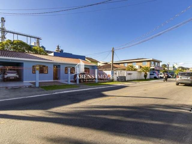 Casa para Venda em Pinhais, Weissopolis, 6 dormitórios, 3 suítes, 4 banheiros, 3 vagas