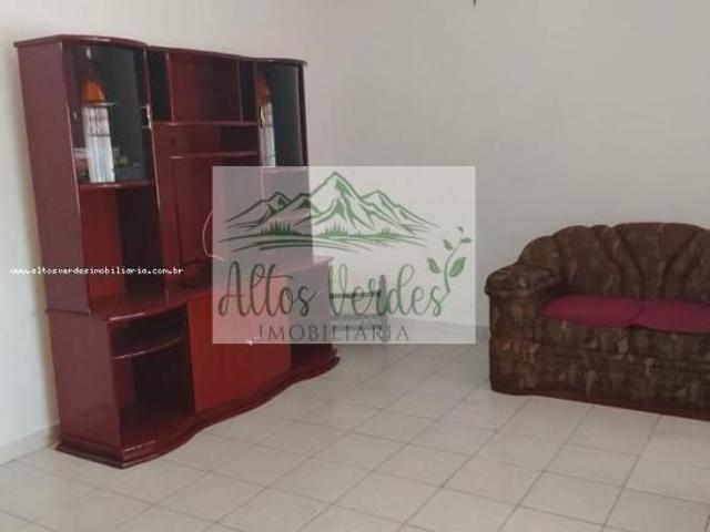 Casa para Venda em Pinhalzinho, 3 dormitórios, 1 suíte, 1 banheiro, 2 vagas