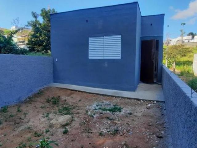 Casa para Venda em Pinhalzinho, 2 dormitórios, 1 banheiro