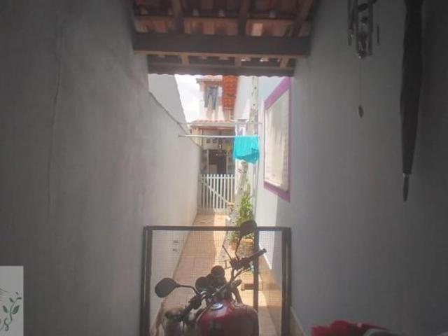 Casa para Venda em Pinhalzinho, 2 dormitórios, 2 banheiros
