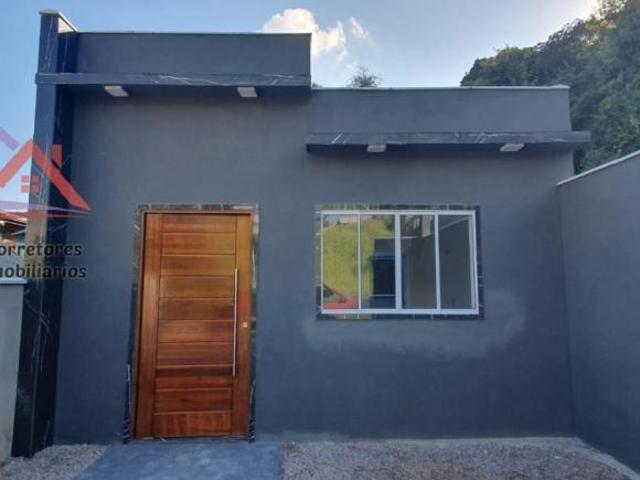 Casa para Venda em Pinhalzinho, Centro, 2 dormitórios, 1 banheiro, 2 vagas