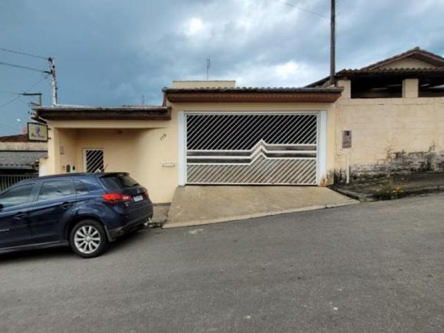Casa para Venda em Pinhalzinho, Centro, 4 dormitórios, 1 suíte, 4 banheiros, 2 vagas