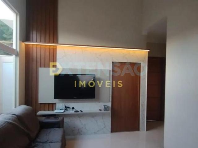 Casa para venda em Pinheiros de 261.00m² com 3 Quartos, 1 Suite e 2 Garagens