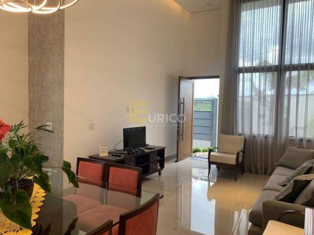 Casa para venda em Pinheirinho de 149.00m² com 2 Quartos, 1 Suite e 4 Garagens