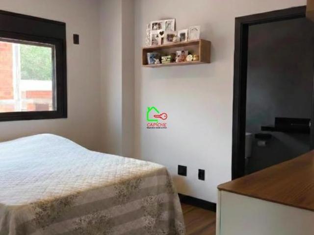 Casa para venda em Pinheirinho de 232.00m² com 3 Quartos, 3 Suites e 4 Garagens