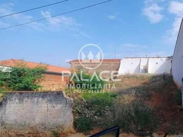 Casa para venda em Piracicamirim de 250.00m² com 1 Quarto, 1 Suite e 1 Garagem