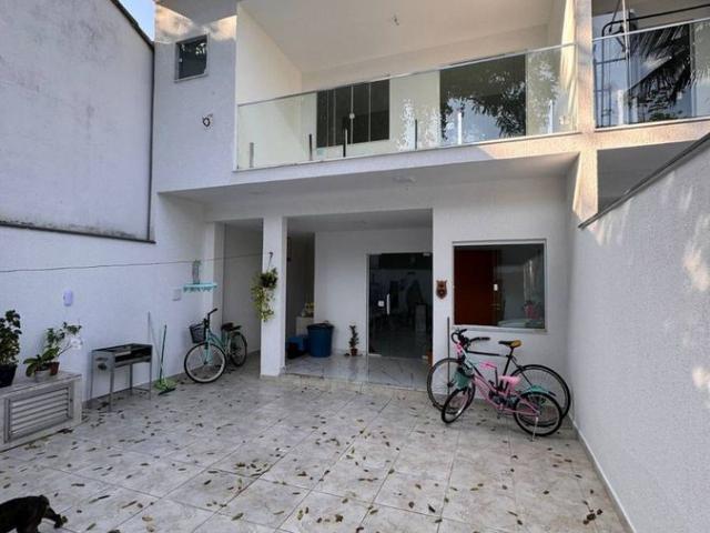 Casa para venda em Piratininga em Niterói Rio de Janeiro de 180.00m² com 3 Quartos, 3 Suítes e 2 Garagens