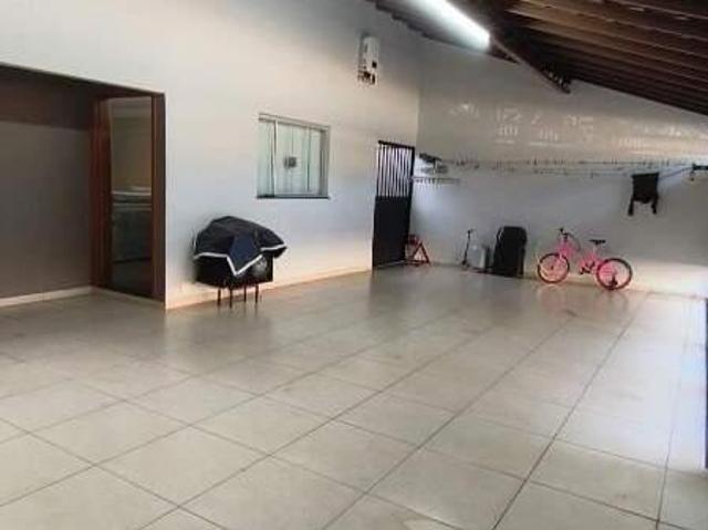 Casa para venda em Planalto de 190.00m² com 4 Quartos, 1 Suite e 2 Garagens