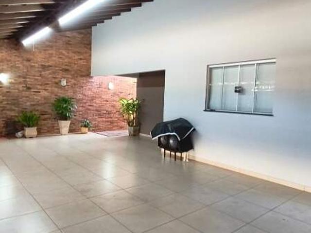 Casa para venda em Planalto em Araçatuba São Paulo de 190.00m² com 3 Quartos, 1 Suíte e 2 Garagens
