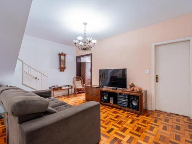 Casa para venda em Planalto Paulista com 3 quartos, sendo 1 suíte, 180m²