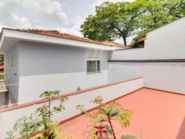 Casa para venda em Planalto Paulista com 3 quartos, sendo 1 suíte, 189m²