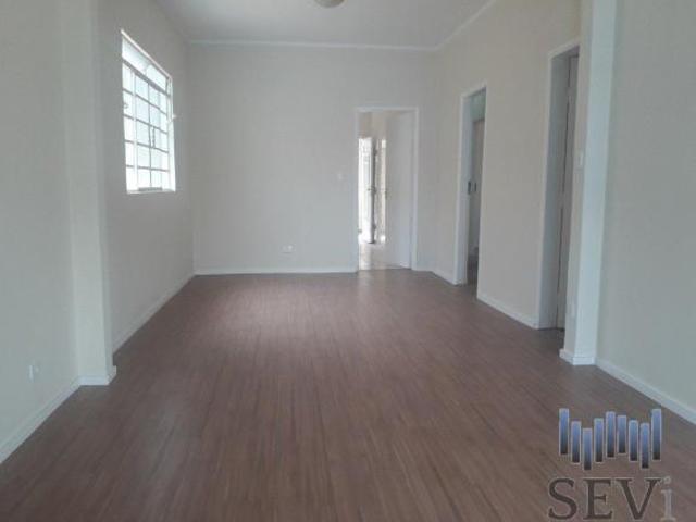 Casa para venda em Planalto Paulista de 210.00m² com 3 Quartos, 1 Suite e 2 Garagens