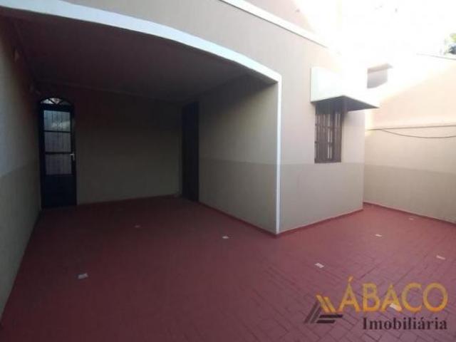 Casa para venda em Parque Fehr de 250.00m² com 3 Quartos, 1 Suite e 2 Garagens
