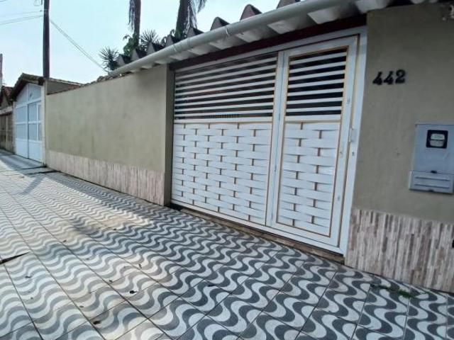 Casa para Venda em Praia Grande, Maracanã, 3 dormitórios, 3 banheiros, 5 vagas