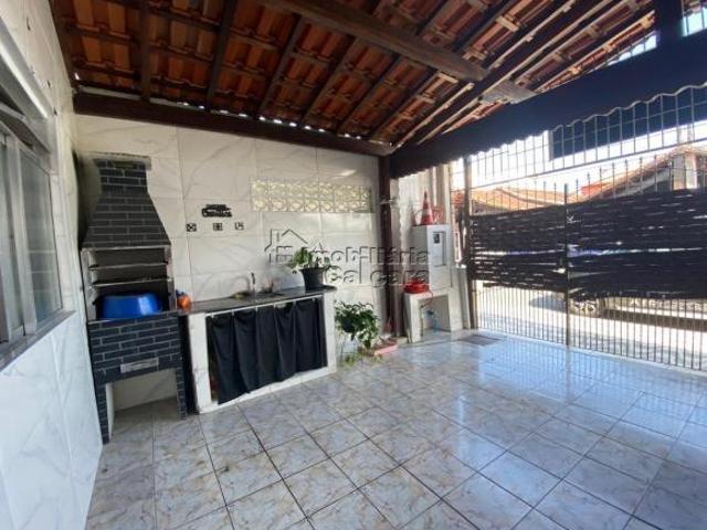Oportunidade,casa á venda no Bairro Caiçara, com 02 dormitórios, vem conhecer!