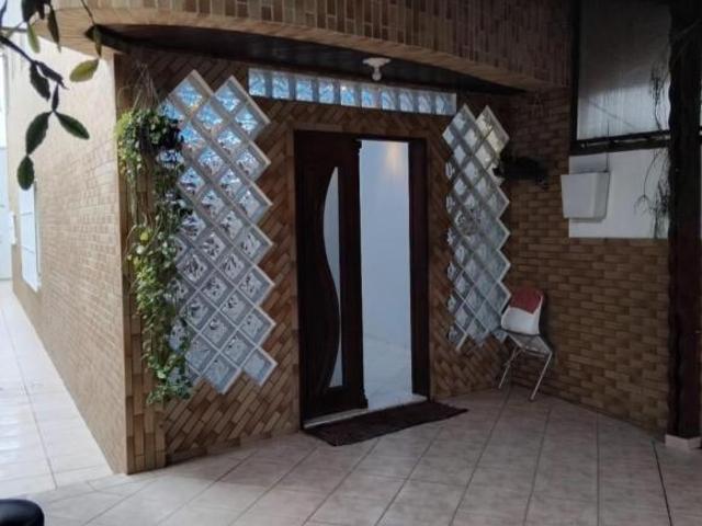 Casa para Venda em Praia Grande, Guilhermina, 3 dormitórios, 3 suítes, 2 banheiros, 2 vagas