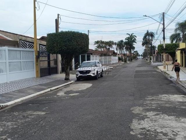 Oportunidade, casa no Jardim Imperador com 02 dormitórios, á 450 metros!