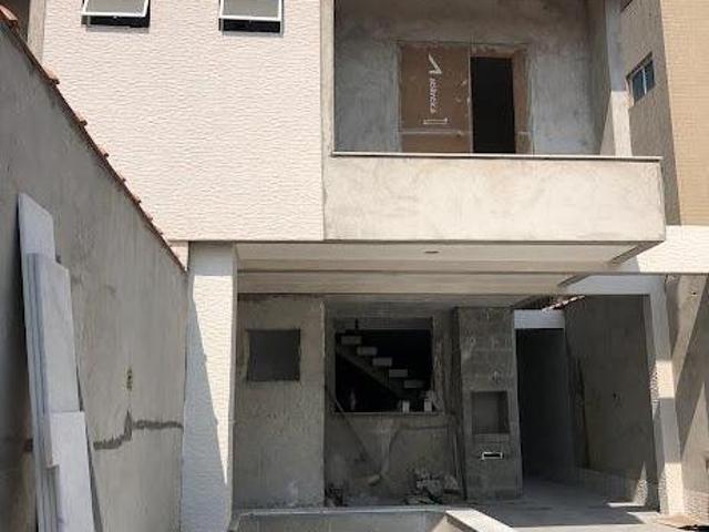 Casa para Venda em Praia Grande, Tupi, 3 dormitórios, 3 suítes, 1 banheiro, 3 vagas