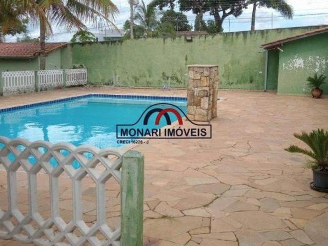 Casa para venda em Praia Dos Namorados de 196.00m² com 3 Quartos, 1 Suite e 6 Garagens