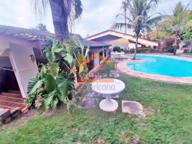 Casa para venda em Praia Dos Namorados de 351.92m² com 4 Quartos, 2 Suites e 4 Garagens
