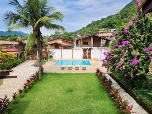 Casa para venda em Praia Da Lagoinha de 250.71m² com 6 Quartos, 2 Suites e 4 Garagens