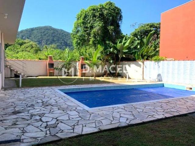 Casa para venda em Praia Da Lagoinha de 286.00m² com 10 Quartos, 2 Suites e 6 Garagens