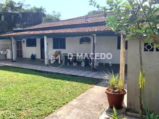Casa para venda em Praia Da Lagoinha de 338.00m² com 4 Quartos e 4 Garagens