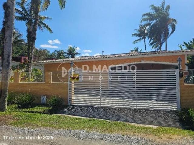 Casa para venda em Praia Dura de 400.00m² com 5 Quartos, 3 Suites e 4 Garagens