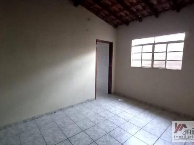 Casa para venda em Pratápolis