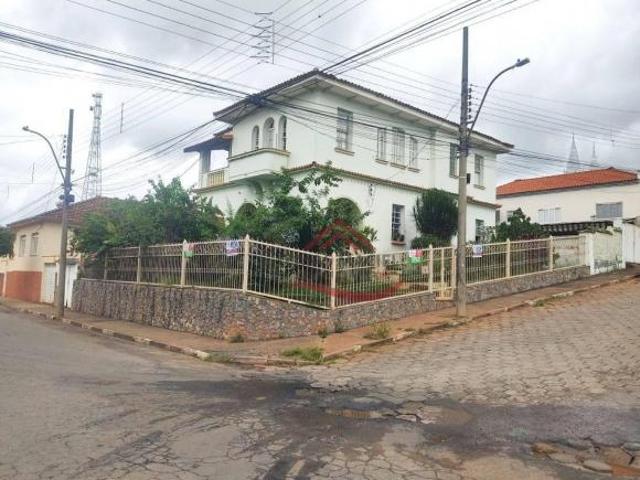 Casa para venda em Pratápolis