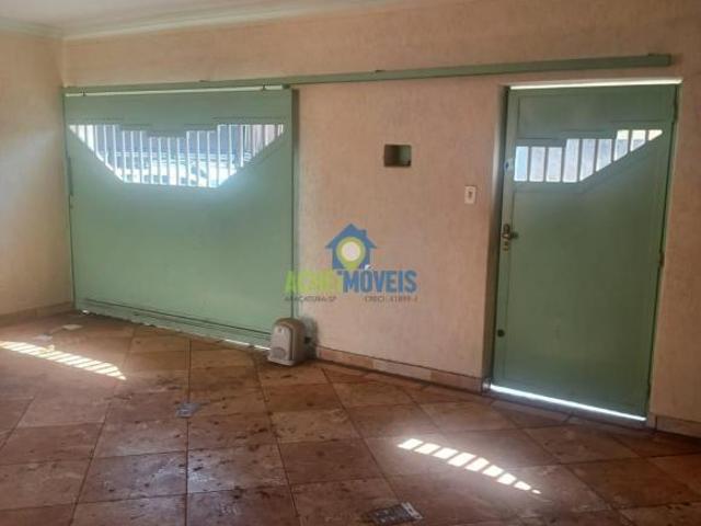 Casa para venda em Presidente de 175.00m² com 3 Quartos e 2 Garagens