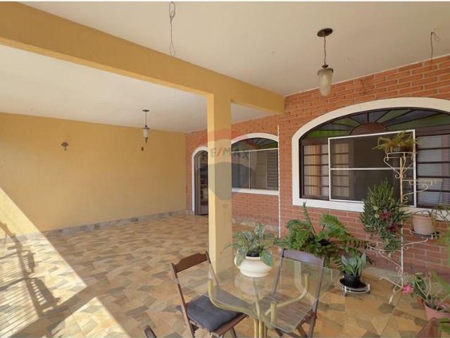 Casa para venda em Presidente Médici em Ribeirão Preto São Paulo de 170.00m² com 2 Quartos e 2 Garagens
