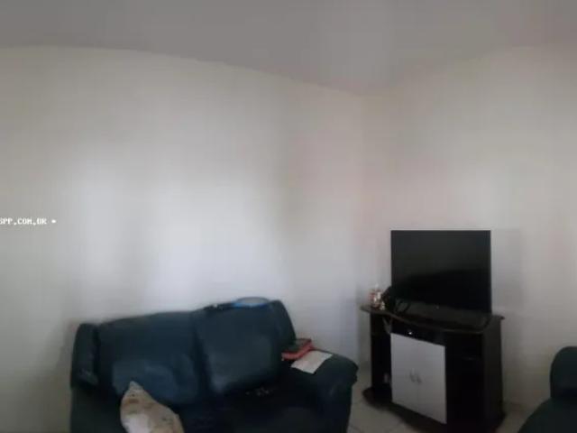 Casa para Venda em Presidente Prudente, CEDRAL, 3 dormitórios, 1 banheiro, 2 vagas