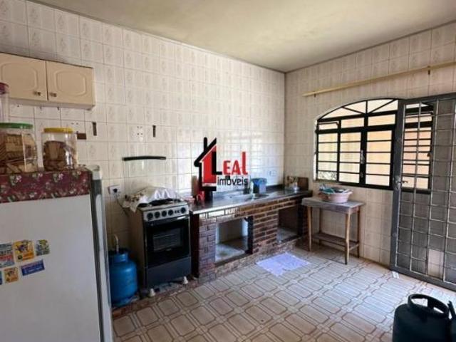 Casa para Venda em Presidente Prudente, CEDRAL, 3 dormitórios, 1 suíte, 3 banheiros, 2 vagas