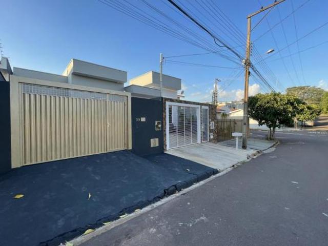 Casa para Venda em Presidente Prudente, Jardim Santa Olga, 3 dormitórios, 1 banheiro, 2 vagas