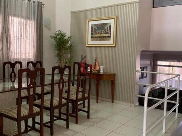 Casa para Venda em Presidente Prudente, PAULISTA, 3 dormitórios, 1 suíte, 4 banheiros, 4 vagas