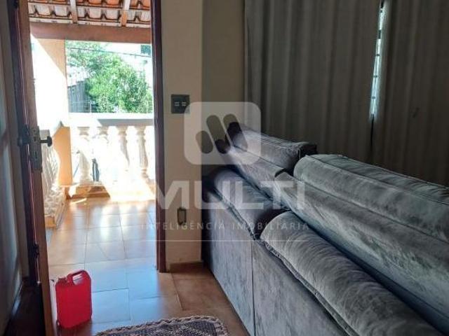 Casa para venda em Presidente Roosevelt, Uberlândia